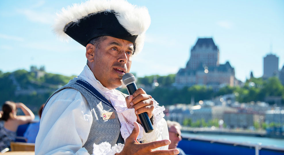 Quebec City Guided Sightseeing Cruise with view on the Chateau ...