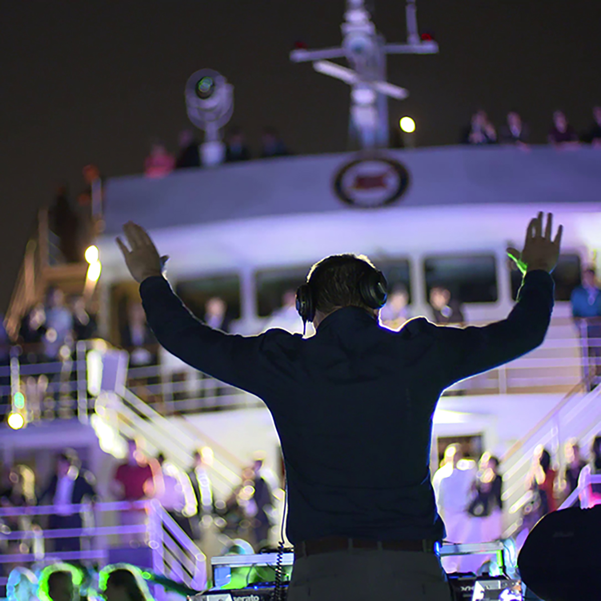 DJ and Cocktail Cruise in Quebec City | AML Cruises